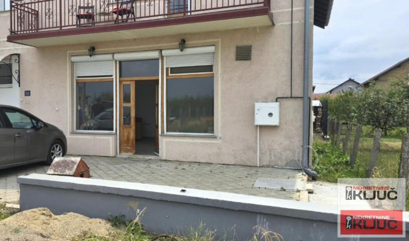 FUTOG IZDAJE SE VIŠENAMENSKI ULIČNI LOKAL