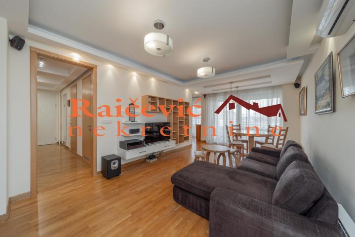 NOVI BEOGRAD BELVIL 106m2 , 4T ,399000e