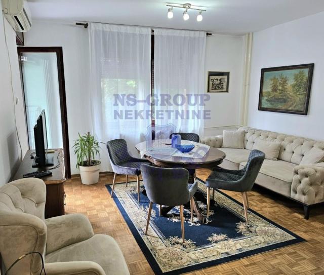 Odličan, komfpran dvosoban stan na Novom Naselju!