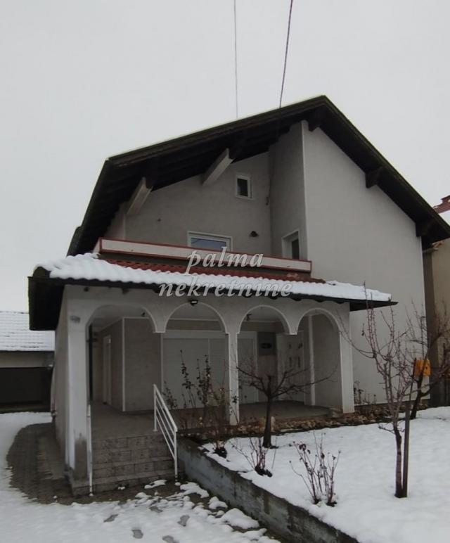 Prodaja, Kuća, 309m2 , Maršić