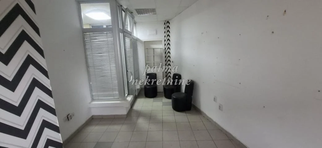 Prodaja, Poslovni prostor, 31m2 , Centar