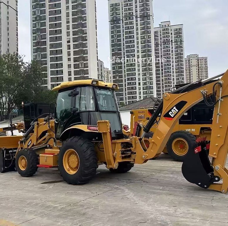 Novi Caterpillar 420F bager-utovarivač