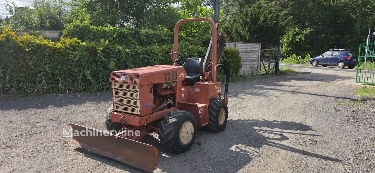 Ditch-Witch 3700DD RT36 RT40 RT45 rovokopač