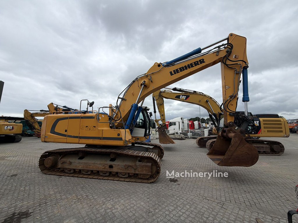 Liebherr R936 LC bager guseničar