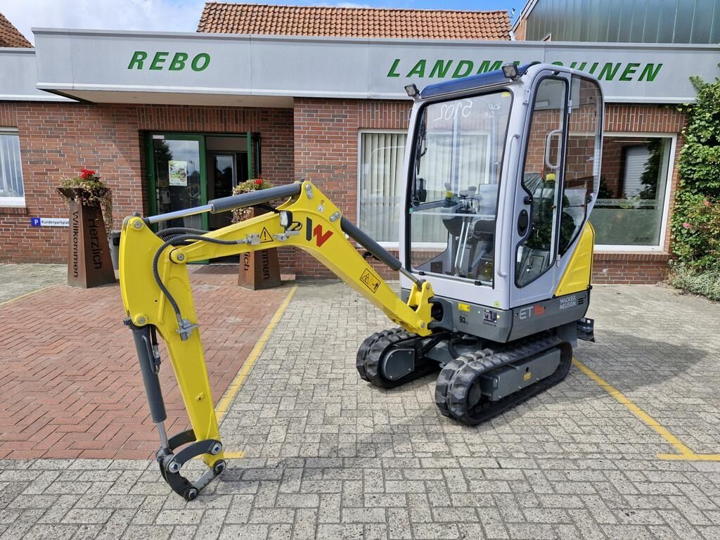Novi Wacker ET 16 mini bager