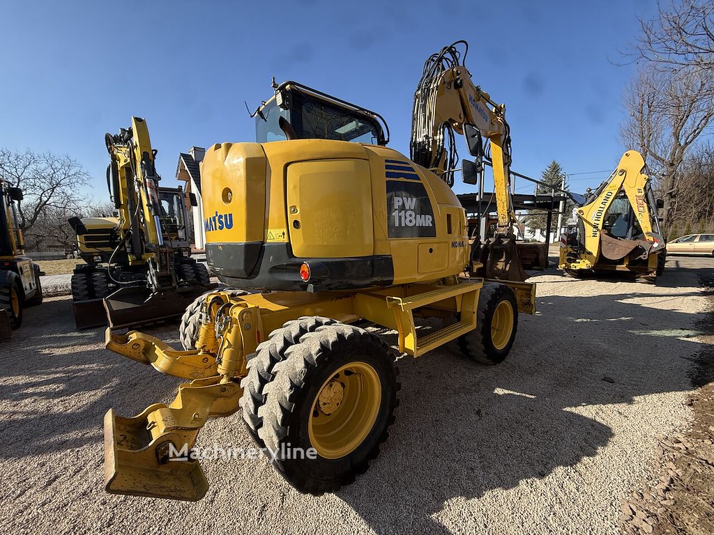 Komatsu PW118 bager točkaš