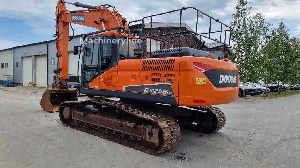 Doosan DX255 bager guseničar