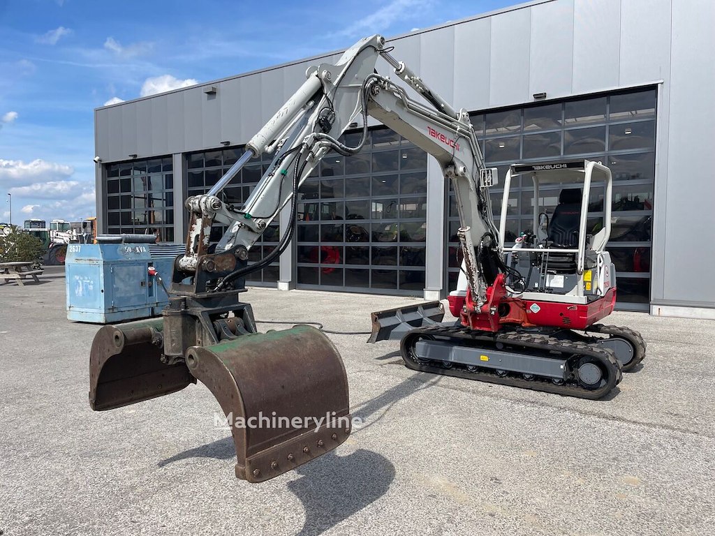 Takeuchi TB250E mini bager