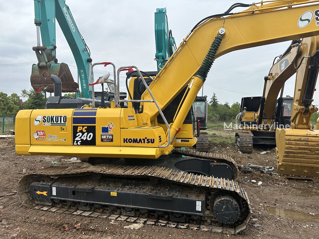 Komatsu PC240 bager guseničar