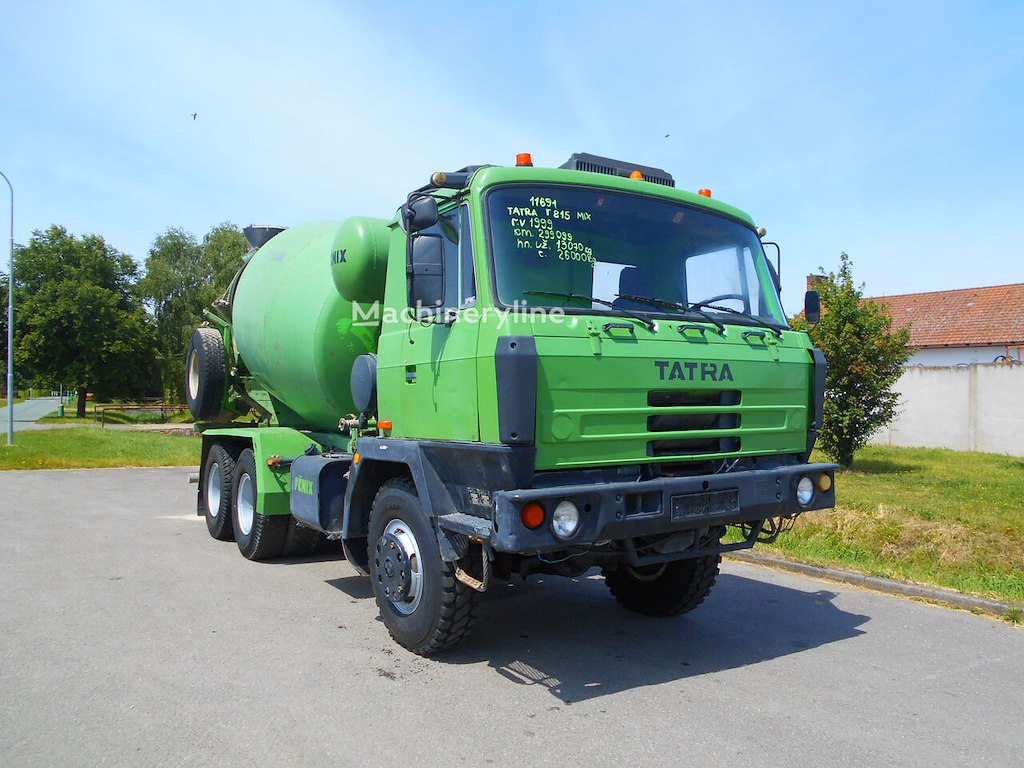 Tatra T815 kamion s mešalicom za beton