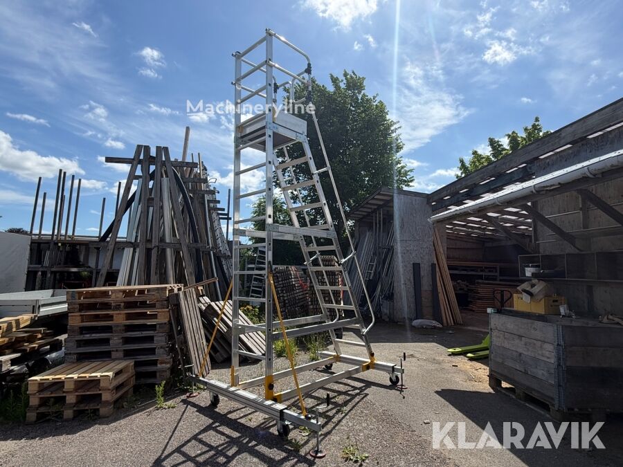 Prodaje se Platformstige med støtteben og toranjsku skelu na aukciji