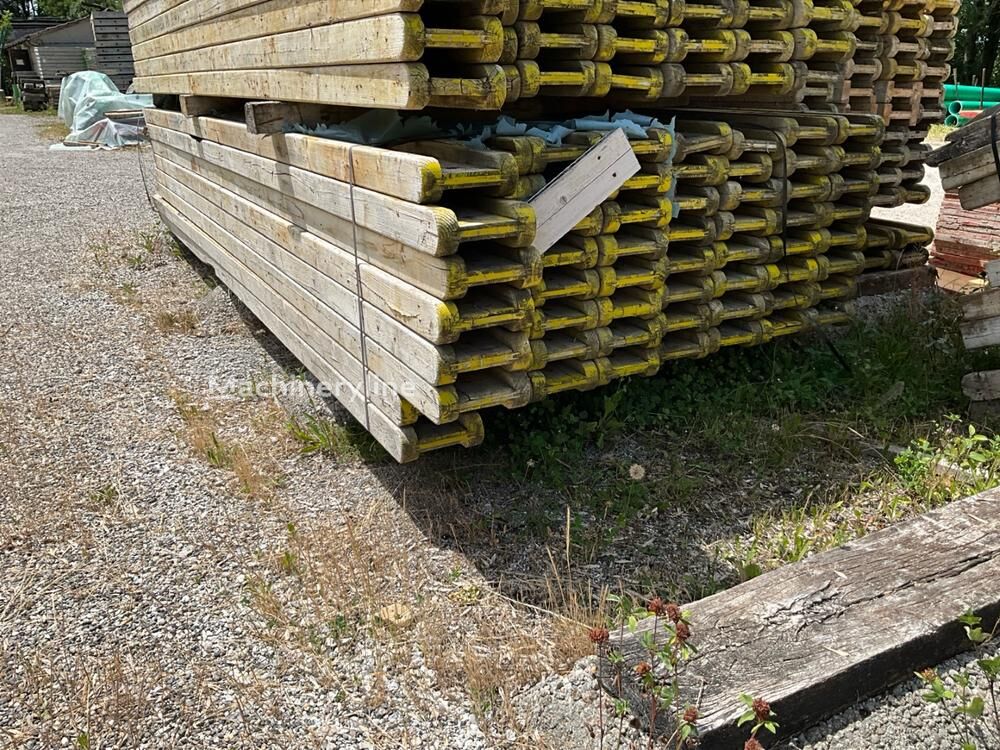Prodaje se Steiger Onbekend skele na aukciji
