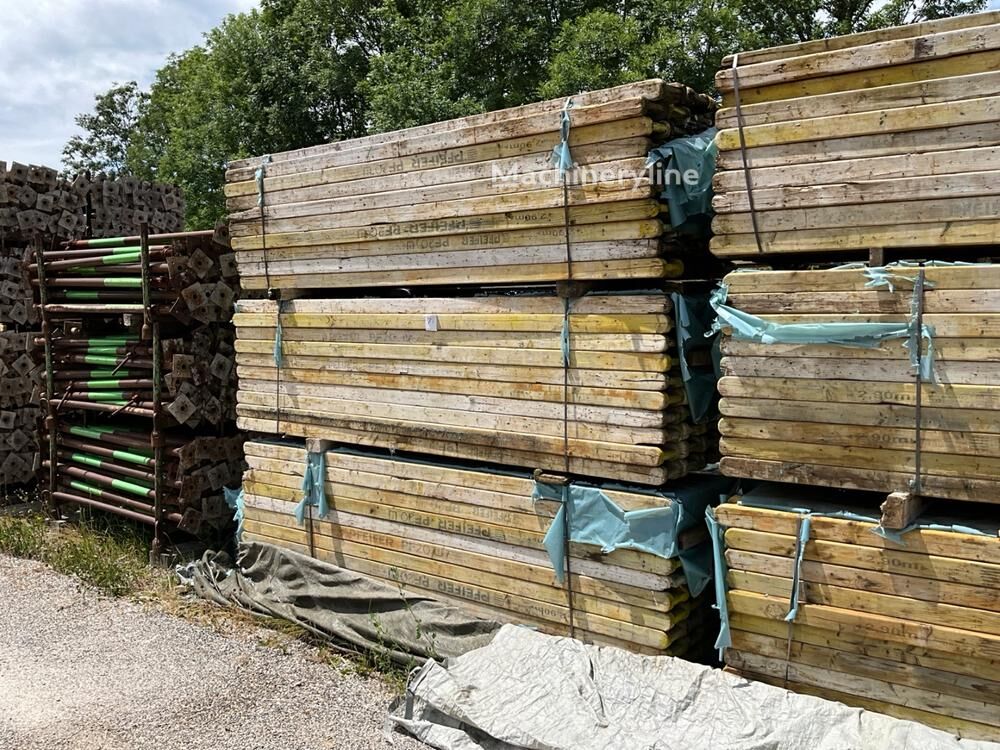 Prodaje se Steiger Onbekend skele na aukciji