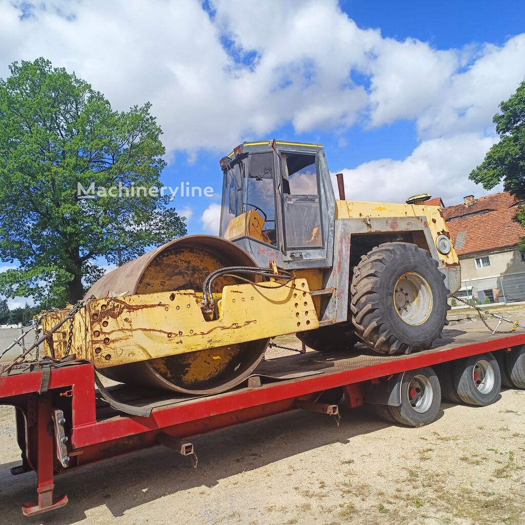 BOMAG BW217 kompaktor s jednim valjkom