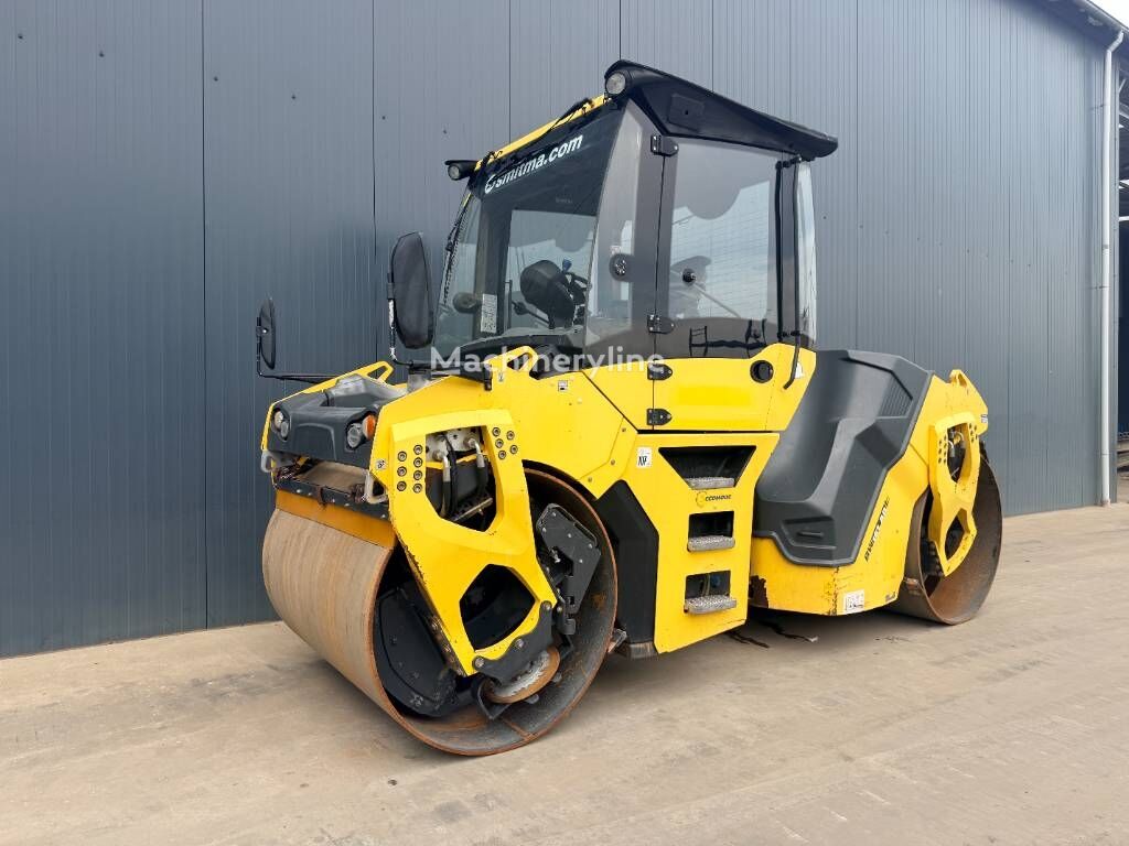 BOMAG BW161AD-5 mali valjak