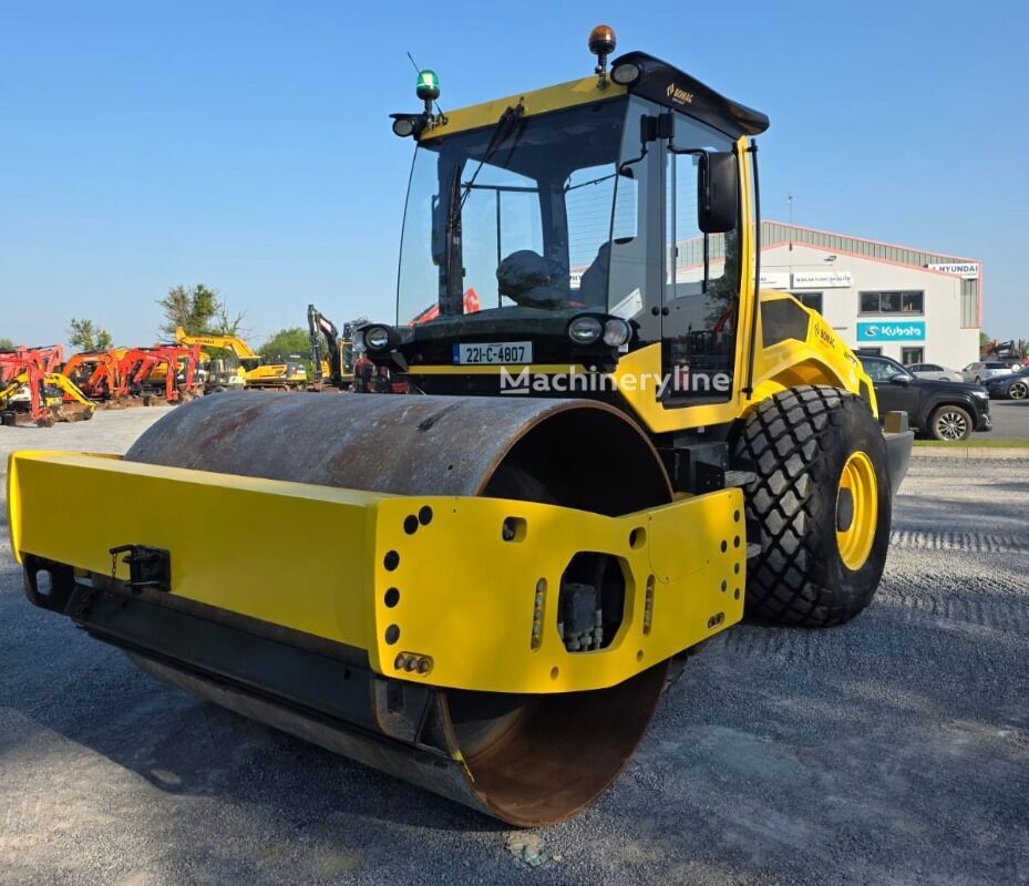 BOMAG BW 213 D-5 Stage V/Tier 4f kompaktor s jednim valjkom