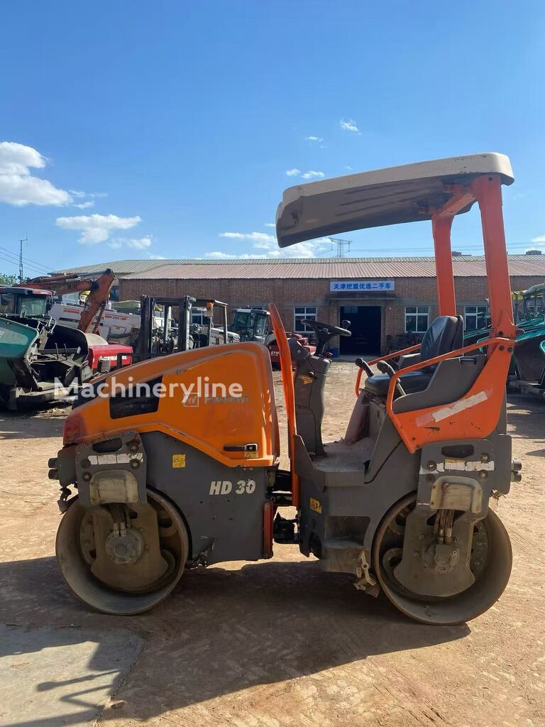 Hamm HD30 mali valjak