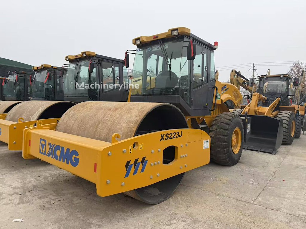 XCMG XS223J valjak za asfalt