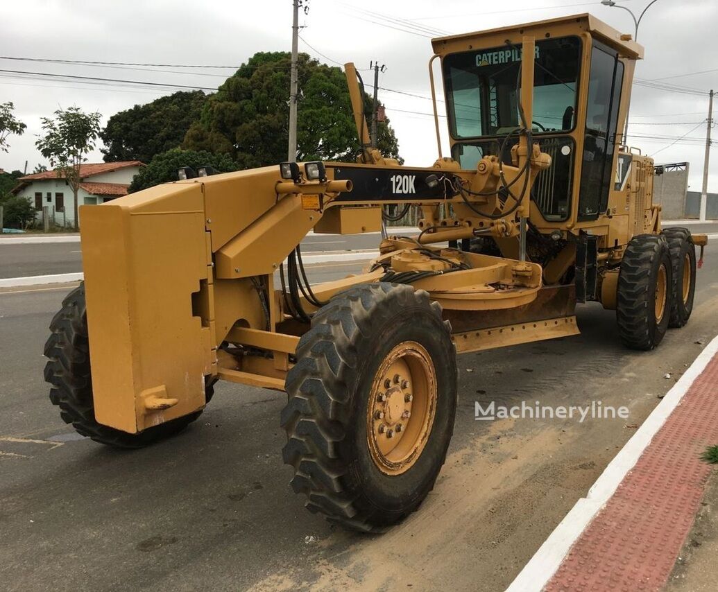 Novi Caterpillar 120K grejder