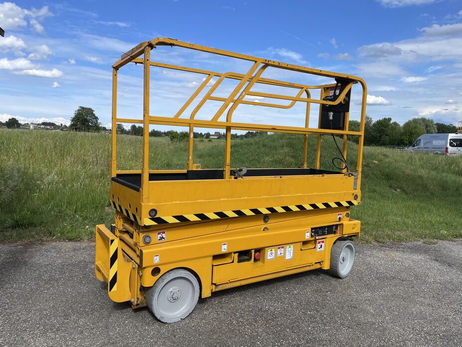 Haulotte Compact 8 makazasta platforma