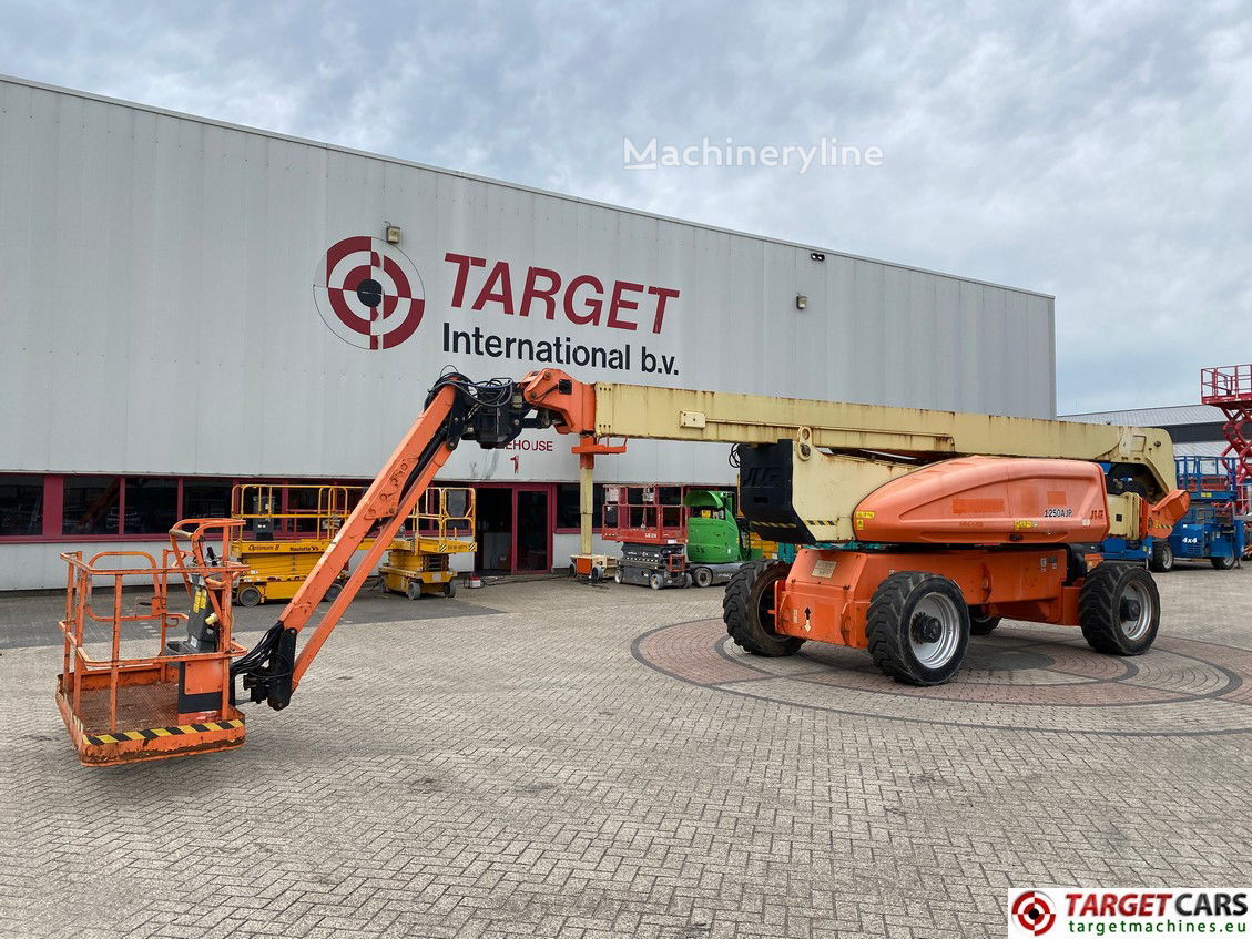 JLG 1250AJP hidraulična zglobna platforma