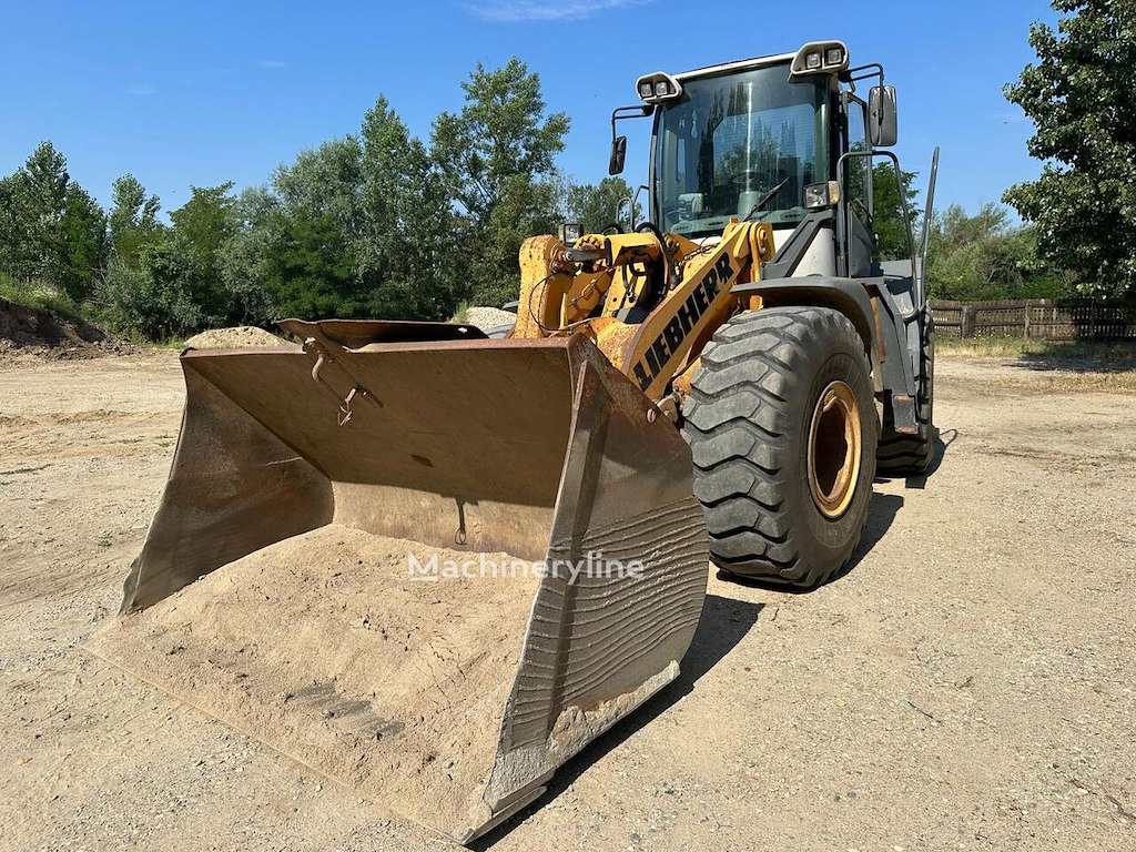 Liebherr L 556 prednji utovarivač