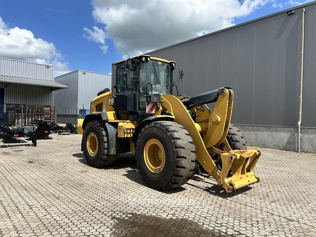 Caterpillar 938M prednji utovarivač