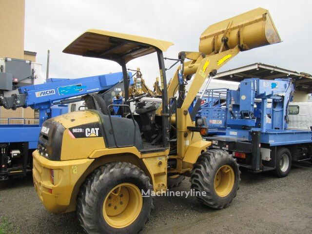 Caterpillar 902B prednji utovarivač