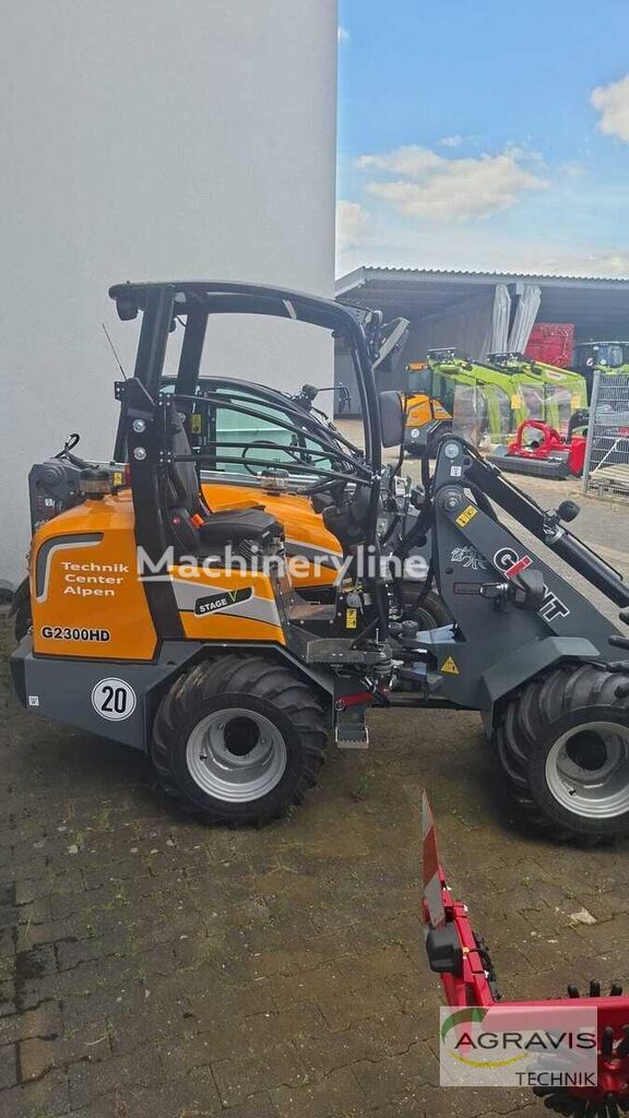 Giant G2300 HD prednji utovarivač