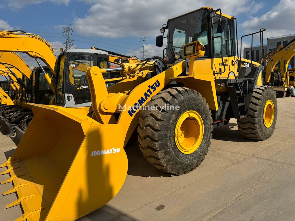 Komatsu WA380-8 prednji utovarivač