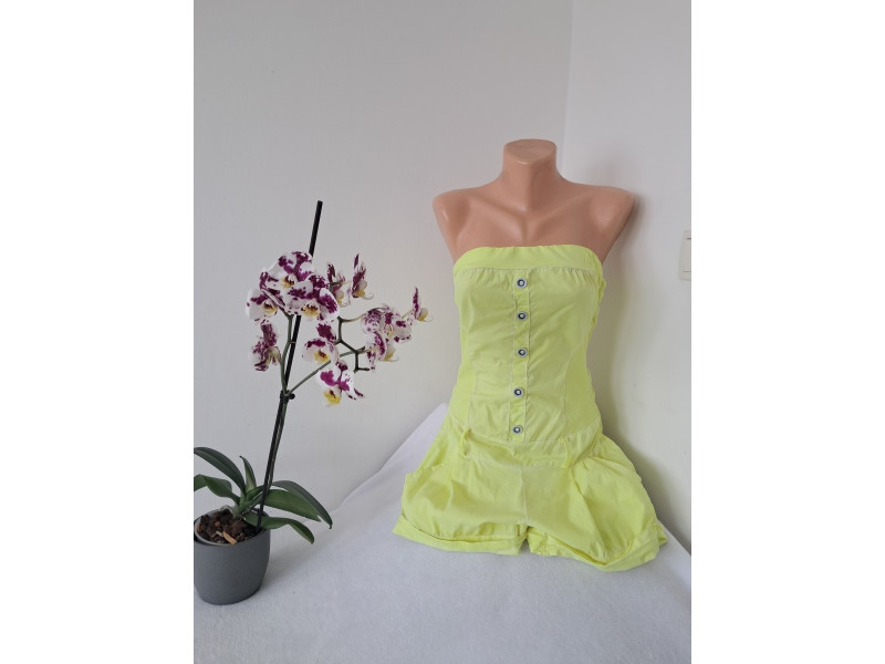 Letnji top neon zuti kombinezon vel M