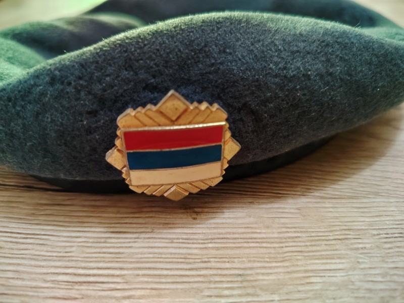 POLICIJA SRBIJA BERETKA SA OZNAKOM