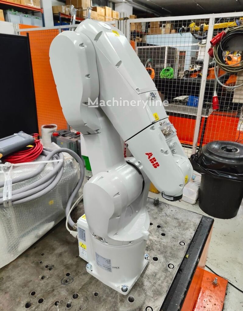 Novi ABB IRB 1200 5/0.9 IRC5 industrijski robot
