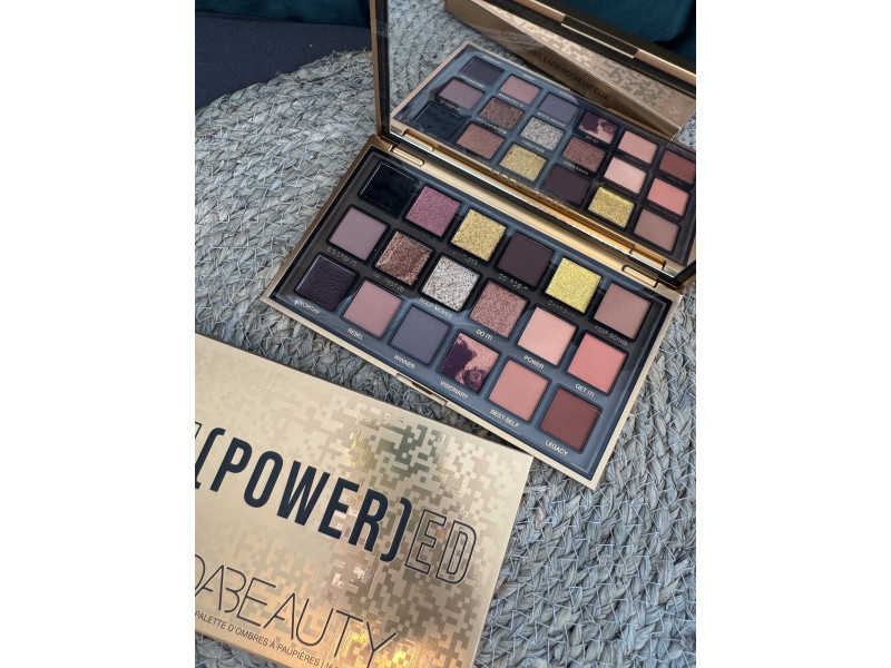 Huda Beauty EM(POWER)ED paleta – ORIGINAL