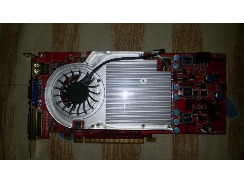 MSI GT 230! 256 Bit! Core 650 - 1800Mh