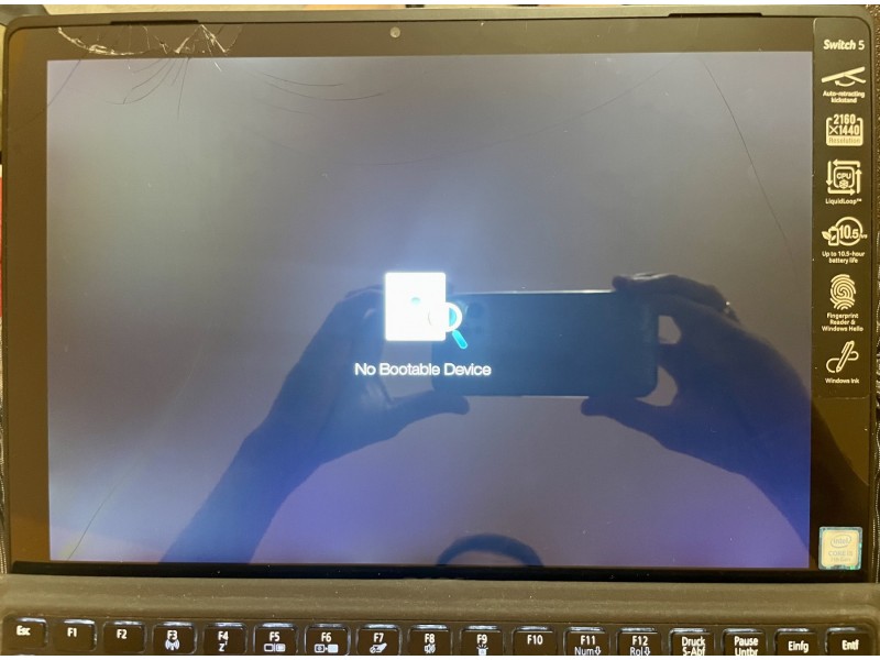 Acer Switch 5 - Intel Core i5 7th Gen