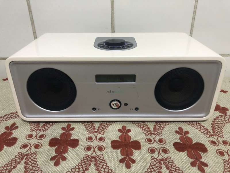 Vita Audio R2 DAB FM STEREO