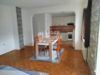 Komforan, kompletno opremljen stan sa parkingom i dvorištem ID#4764