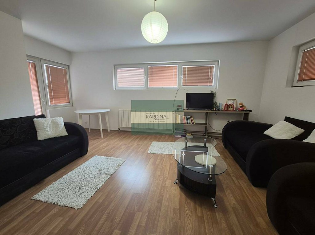 Jednoiposoban stan, Jagodina | Izdavanje · 55m² · 230€