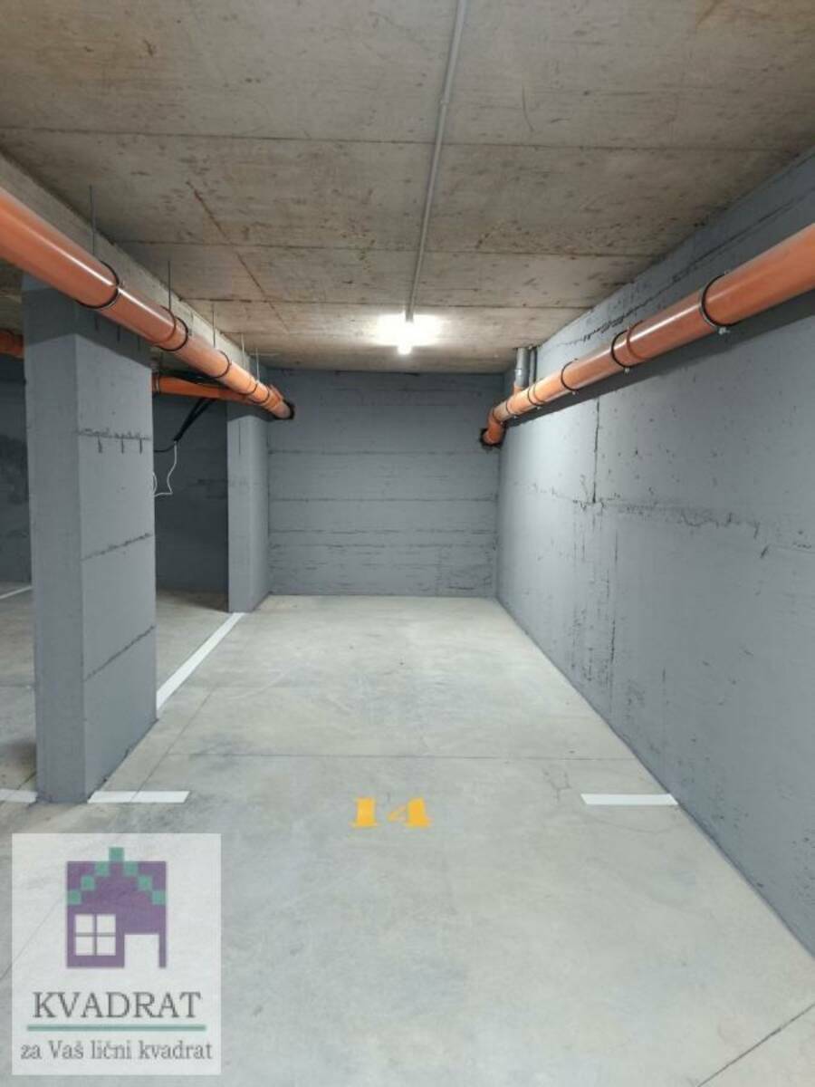 Garaza, Beograd - Obrenovac (mesto) | Prodaja · 12m² · 12.000€