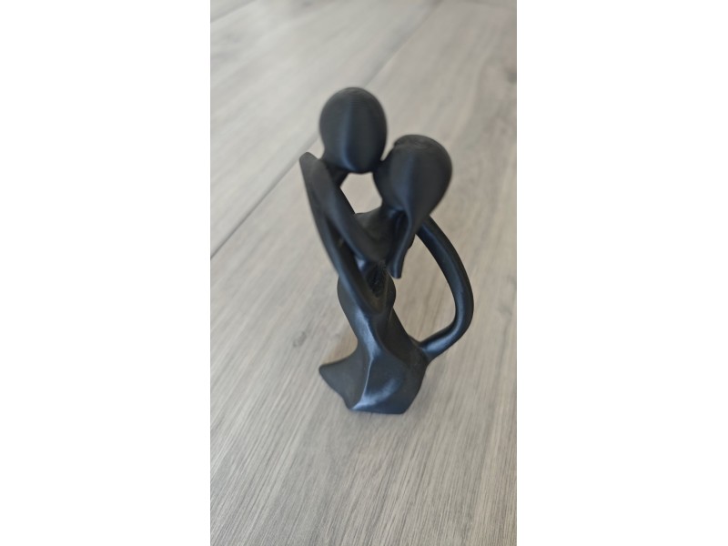 Moderna 3D Statuica "Zagrljaj" Elegantna Dekoracija