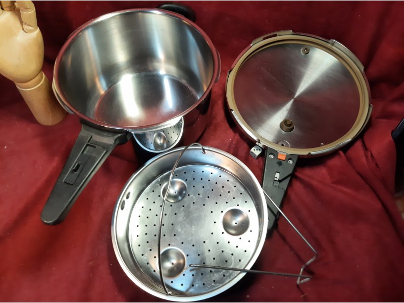 WMF PROFI PERFECT EKSPRES LONAC + KORPA ZA PARU