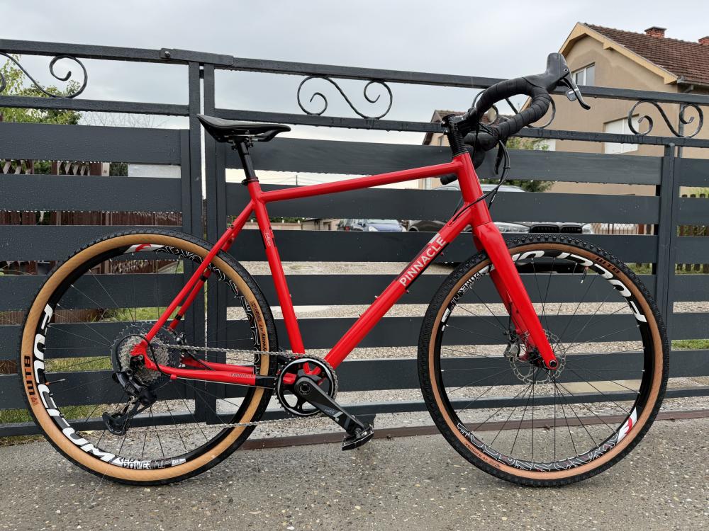 Pinnacle Arkose 4 1x13 (L) - Gravel,Hidraulika