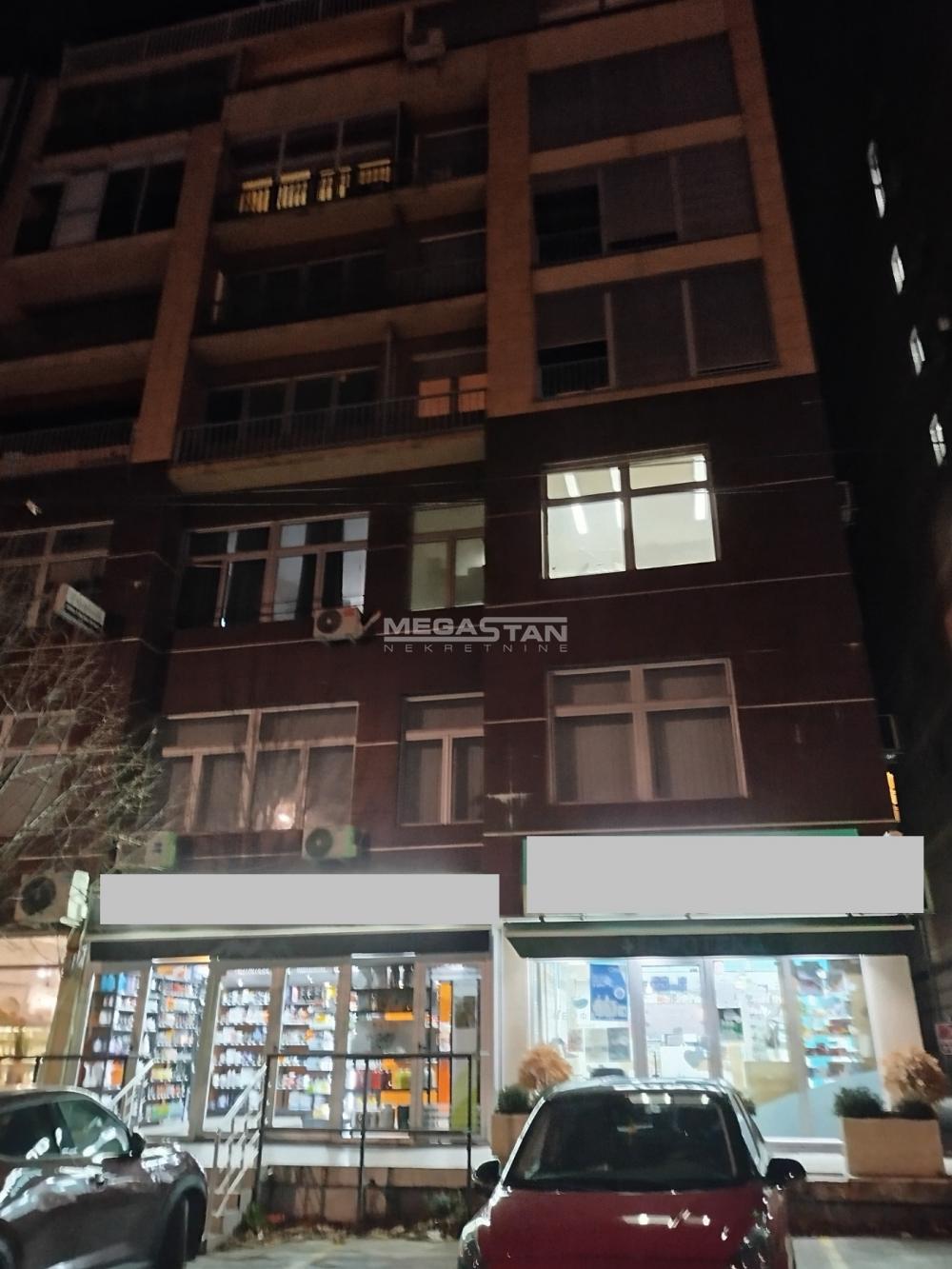 Poslovni prostor u Vojvode Stepe
56.000 €
