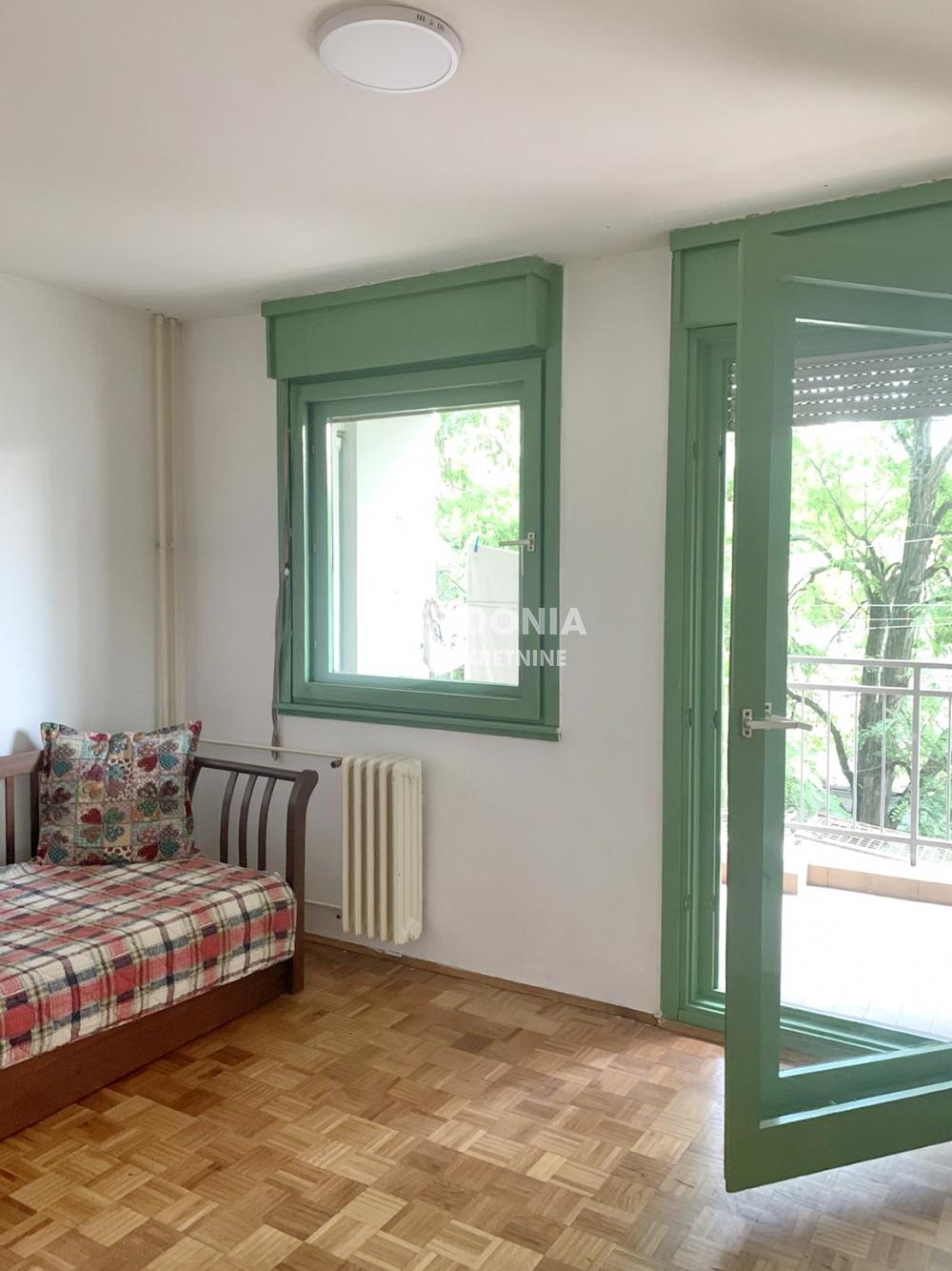 Zemun, Retenzija, 2.0, retko u ponudi ID#10561
239.900 €