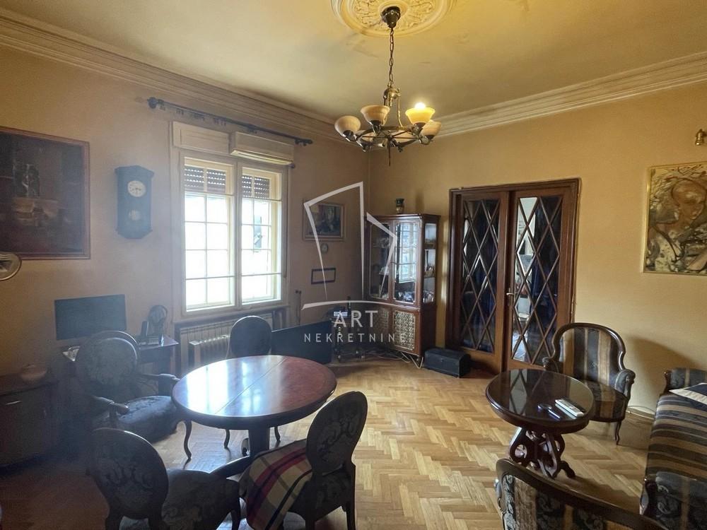 Krunska , salonac ,mereno 76 m2 ID#15607
385.000 €