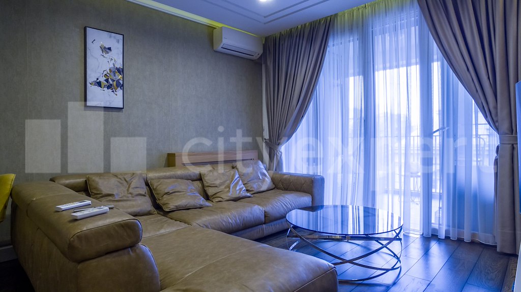 Stan za izdavanje BEZ PROVIZIJE: Četvorosoban, 90m², Kneginje Zorke, Vračar - 1500€