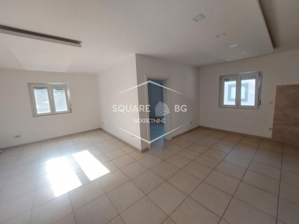 Ledine, Grand kafa, 2.0 uknjižen, parking ID#5957
135.000 €