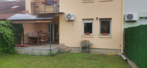 Prodajem Kuću, Kać