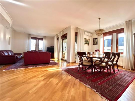 Lux Hram 145m2,3 spavaće-Garaža ID#2216